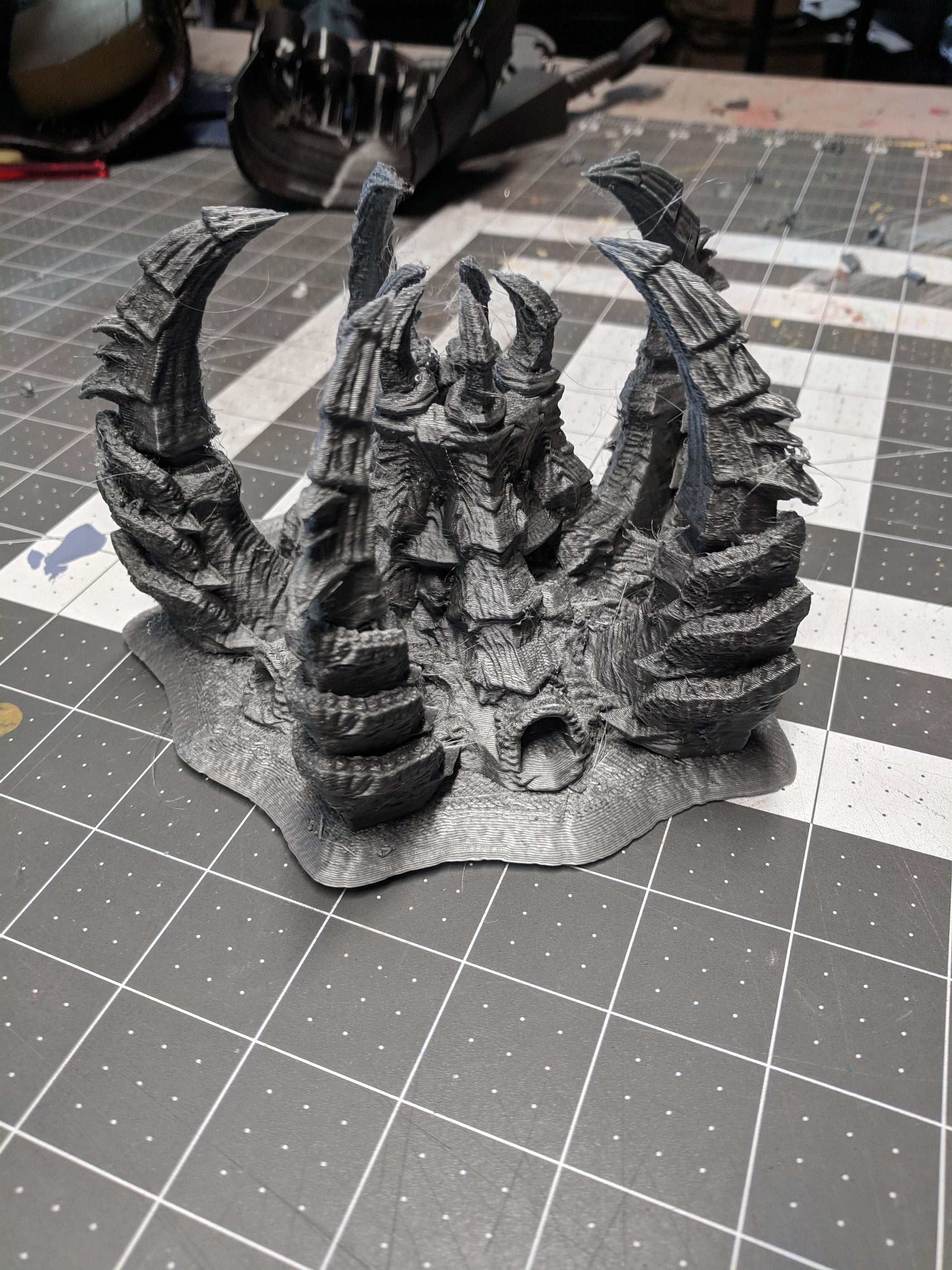 Zerg Hive stl — Nikko Industries